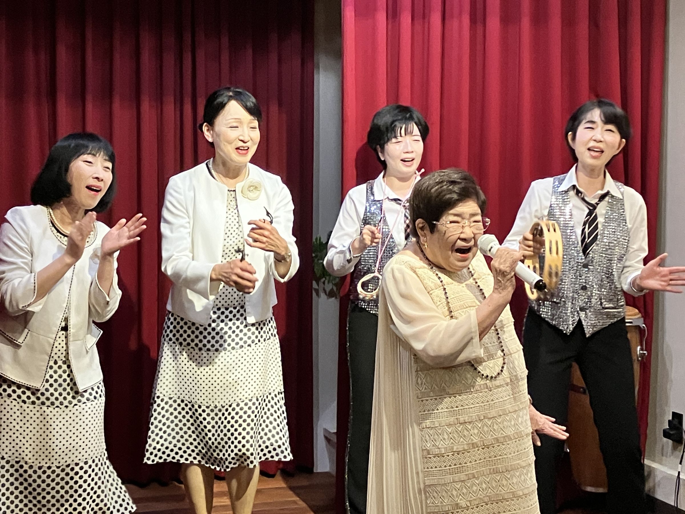 「イエスの方舟」の“真実”描いた若き監督が“方舟の地元”で語る - RKB毎日放送