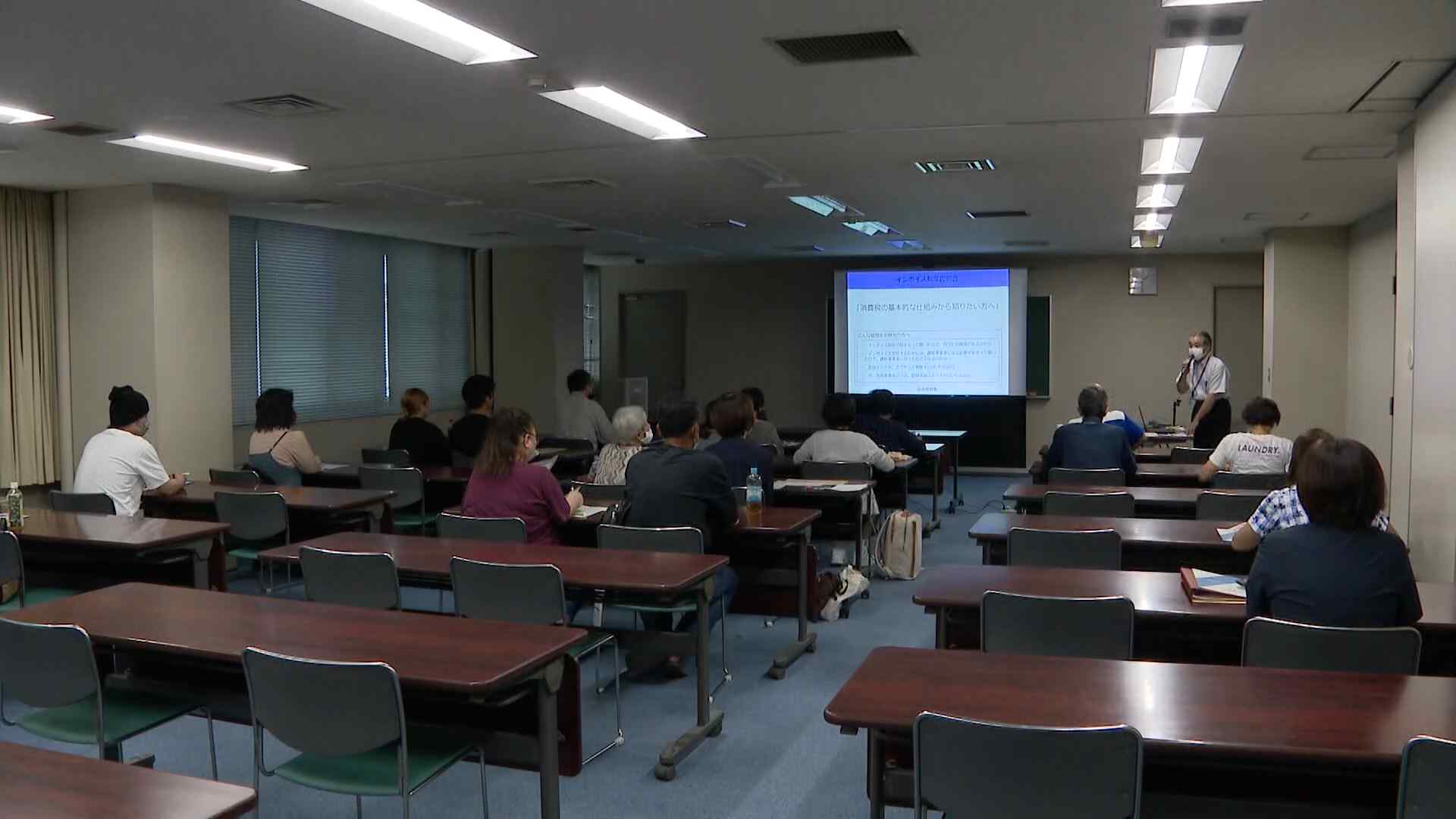 専門家が「増税」と話すインボイス制度 影響を受ける事業者、受けない事業者 WEBデザイナーと居酒屋店主の選択 - RKB毎日放送