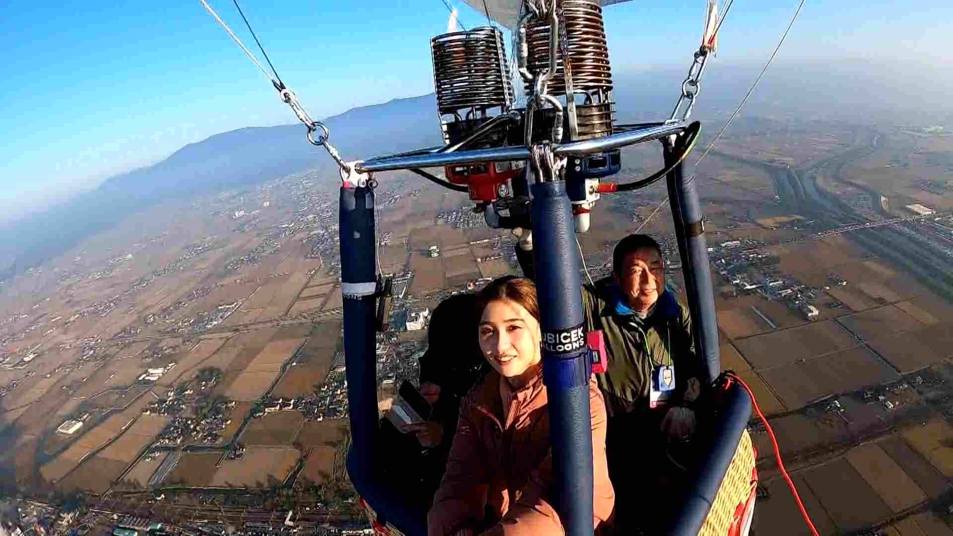 上空600メートルの気球から見た“世界”～澄んだ秋空で「佐賀インターナショナルバルーンフェスタ」 - RKB毎日放送